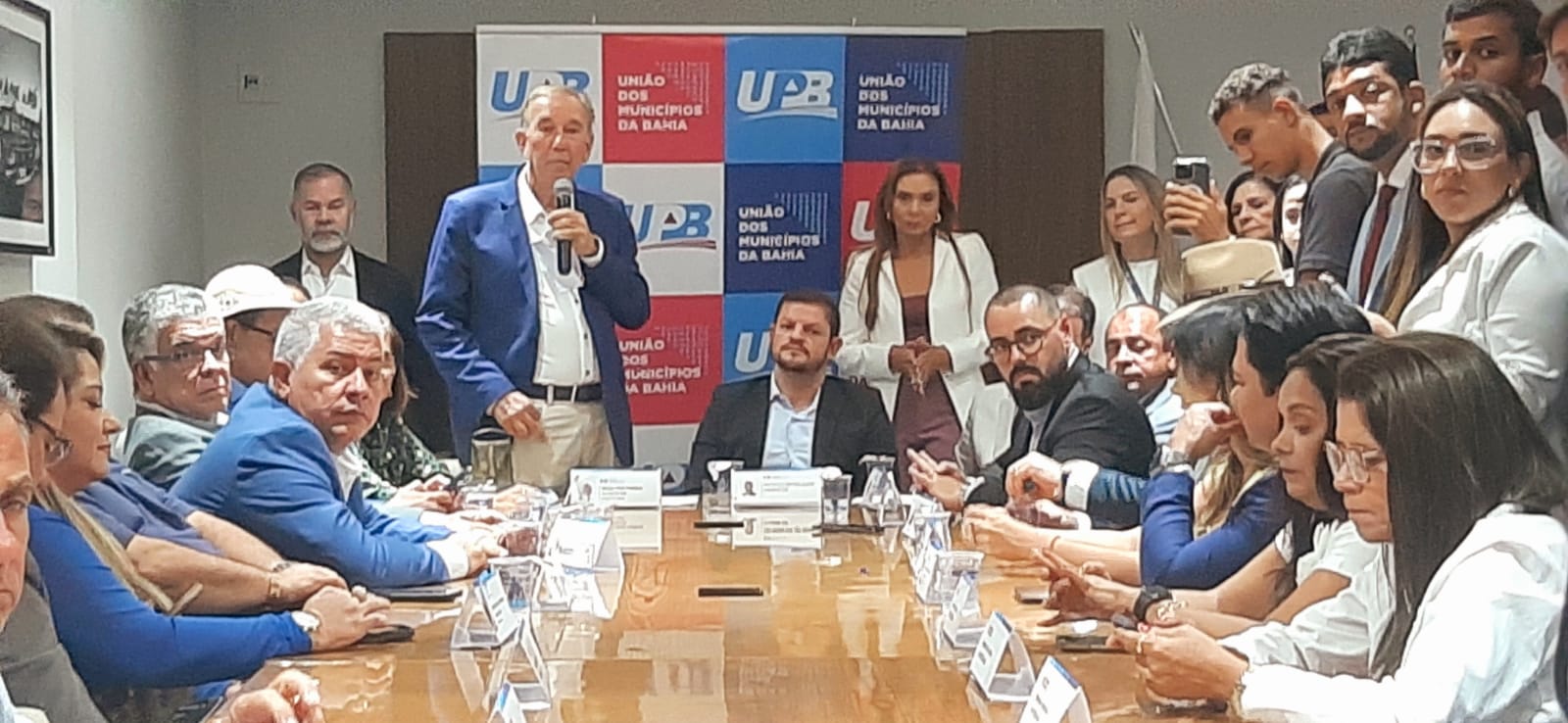 Sefaz de Camaçari acolhe demandas das entidades do comércio local - A ...